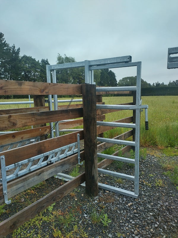 Sliding Gates – Kiwi cattle yards