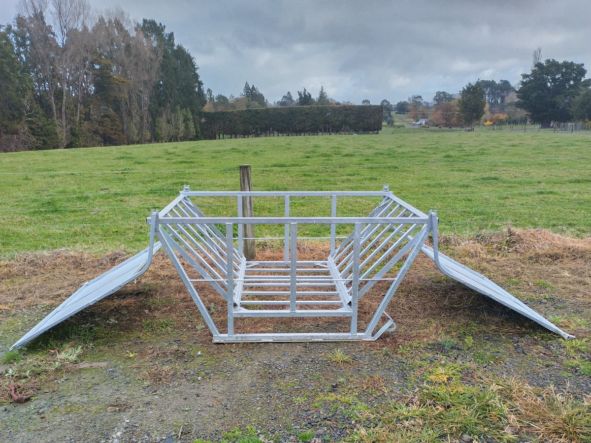 Bale Feeder Roof Only – Kiwi cattle yards